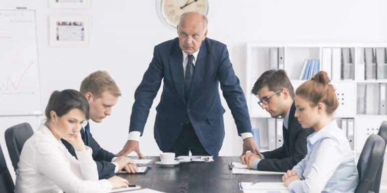 How To Have An Executive Presence In A Meeting | Top Guide • NewBalancejobs