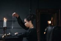 How to Become a Paranormal Investigator - NewBalancejobs